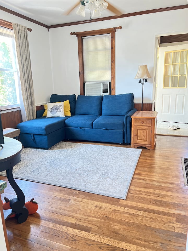 Stay At 1708
1 Bdrm. Garage Apartment - Point Pleasant, WV