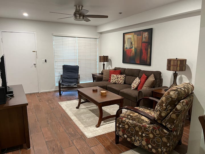 Beachfront Condo W/parking Sleeps 4 - Bird Rock - San Diego