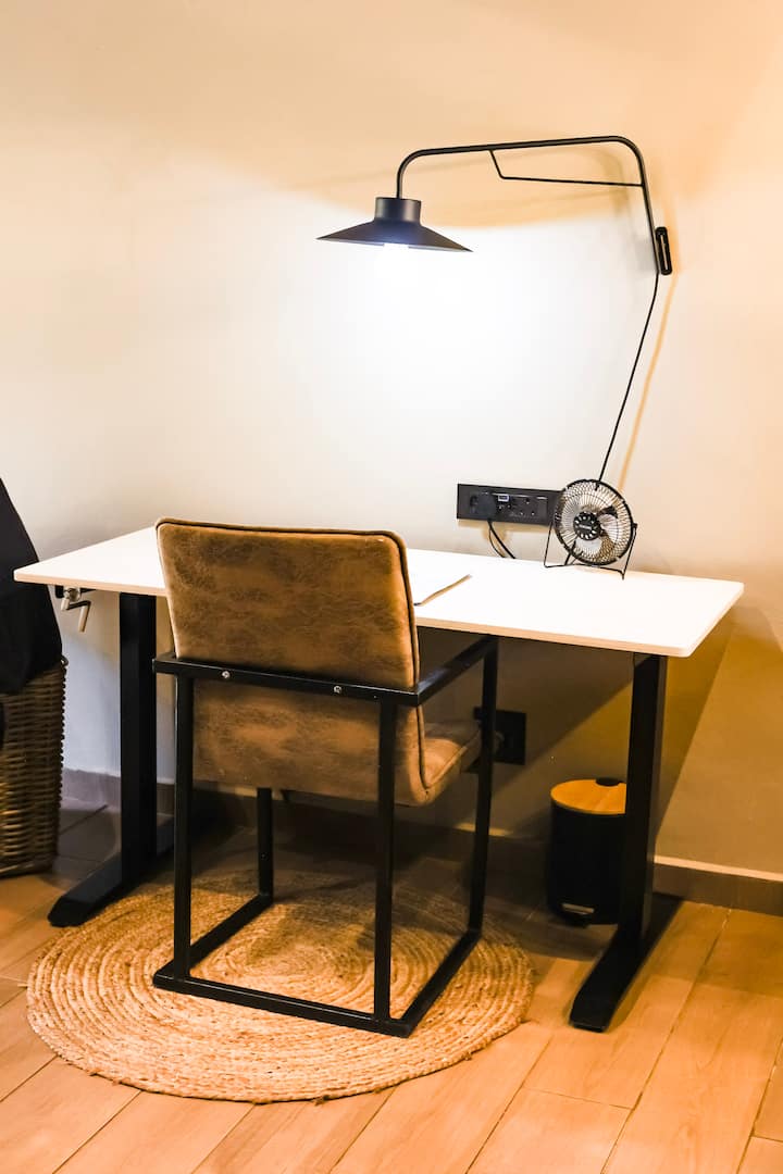 Open-plan Bachelor Apartment: Wildedonkie - Lichtenburg