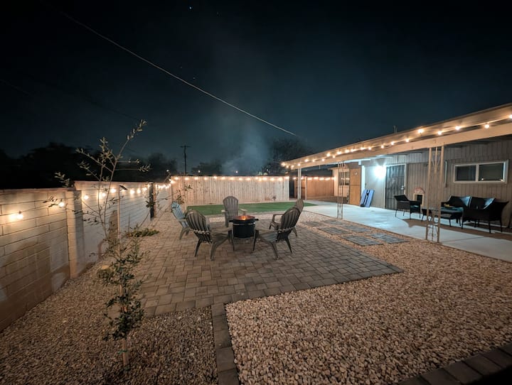 Spacious Backyard + Game Room | Relax & Play - Tucson, AZ