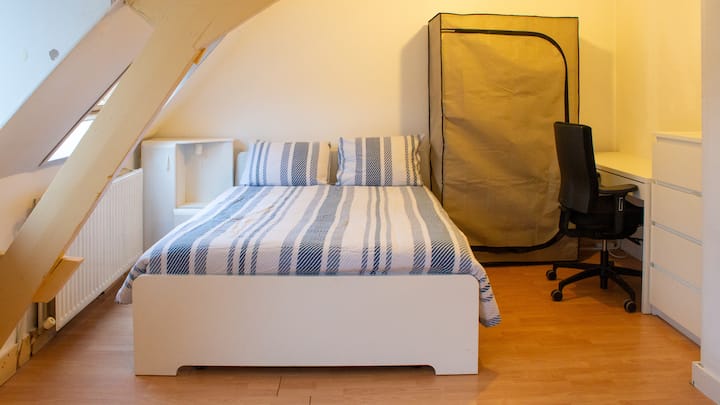 Decent Basic Bedroom, 16 M2 - Amersfoort