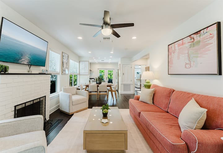Coral Cove Hideaway | Guest House & Heated Pool! - West Palm Beach, FL