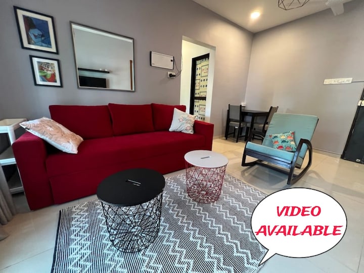 Airy 1 Bed 2 Bath In Bandra *Wifi*- 2 - Mumbai