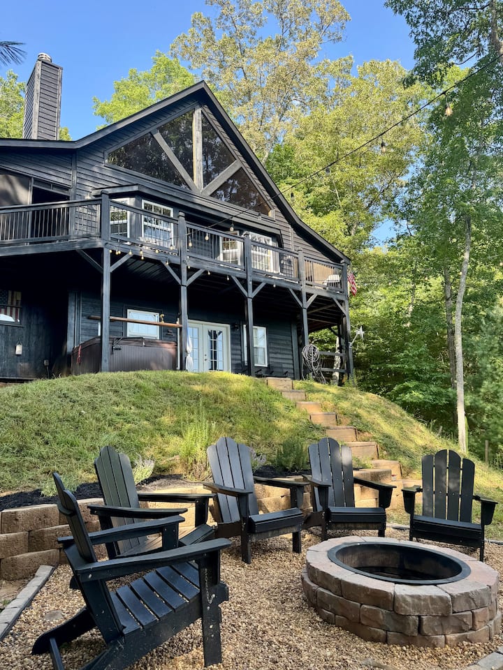 Gorgeous Mountain View Cabin Retreat For 14! - Murphy, NC