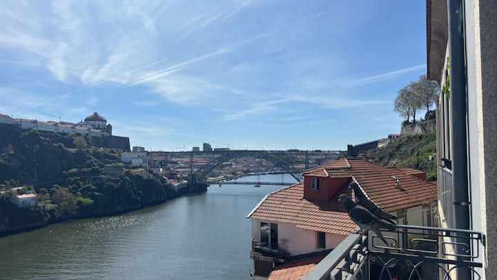 Douro Bridge L - T2 Stunning River View Flat - Porto