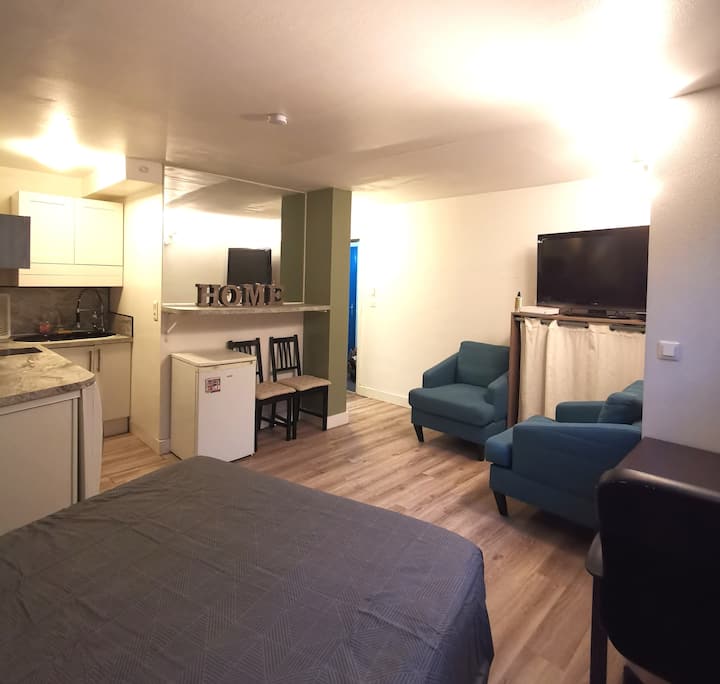 Orsay Studio, Localisation Idéale, Litterie Neuve - Nozay