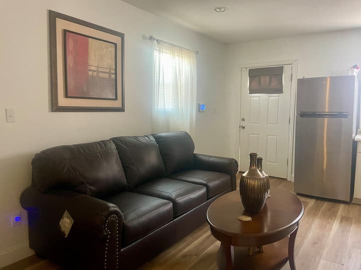 Cozy/quiet Two-bedroom Small House - Rowlett, TX