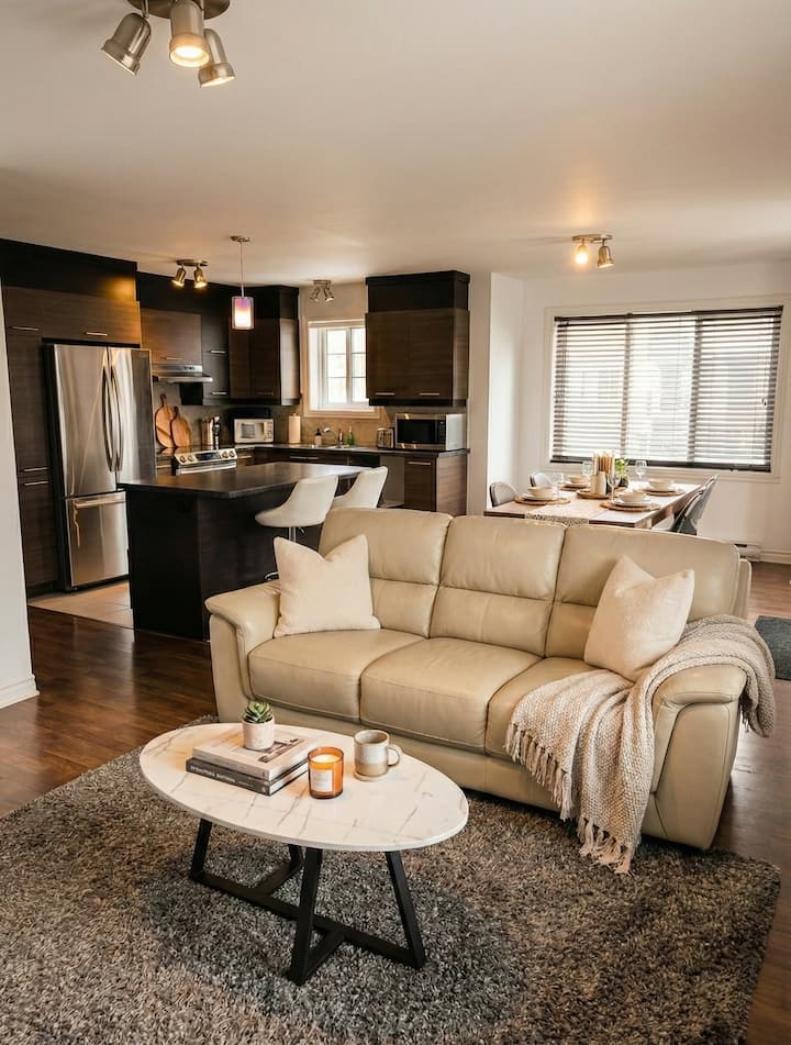 Modern 1br W/ Hot Tub | Near Metro | Free Parking - Laval