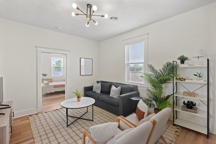 The James: Beautiful 2-bdrm Home By The Beach - Hampton, VA