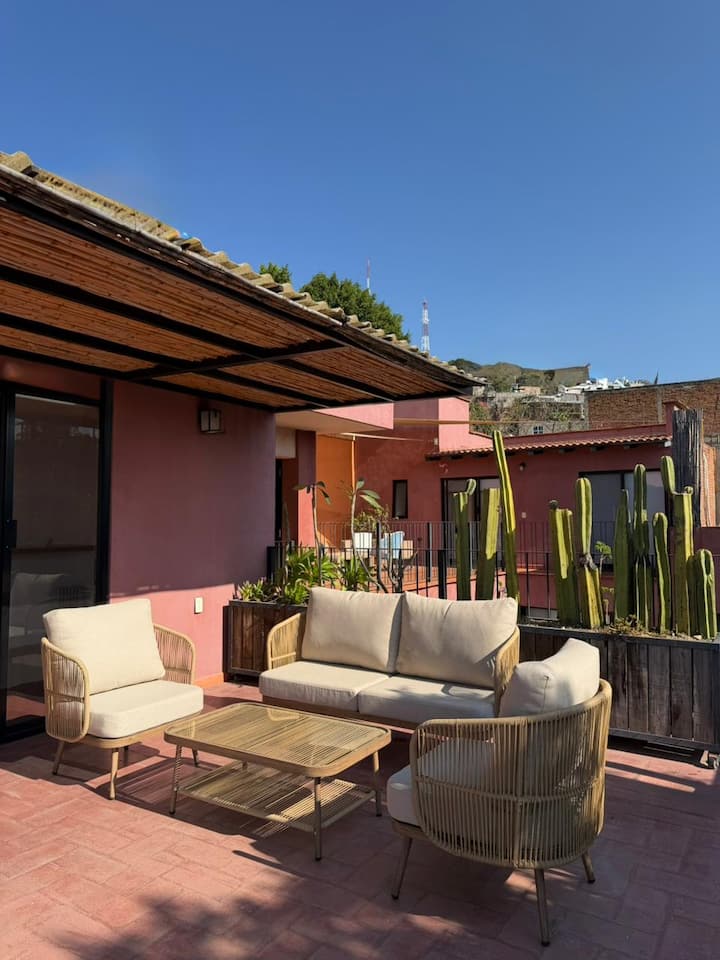 Sunny Suite With Terrace And Beautiful Views - Oaxaca