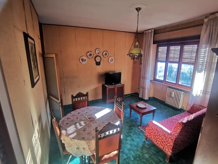 Spacious Apartment In Quiet Neighbourhood - Macerata