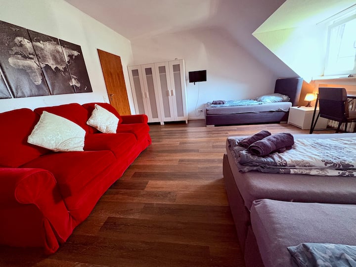 Great Apartment 8 Beds In Uerdingen Center - Krefeld