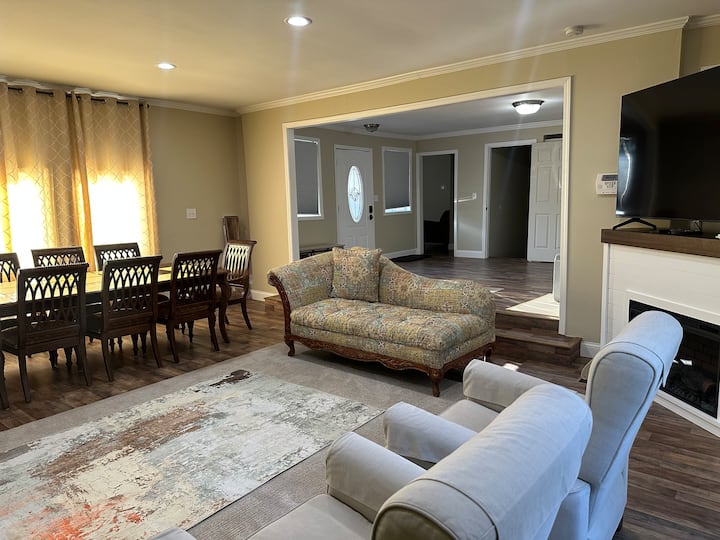 Peaceful 4 Bdr Home Lg Den 1.5 Bath In The Country - Berrien Springs, MI