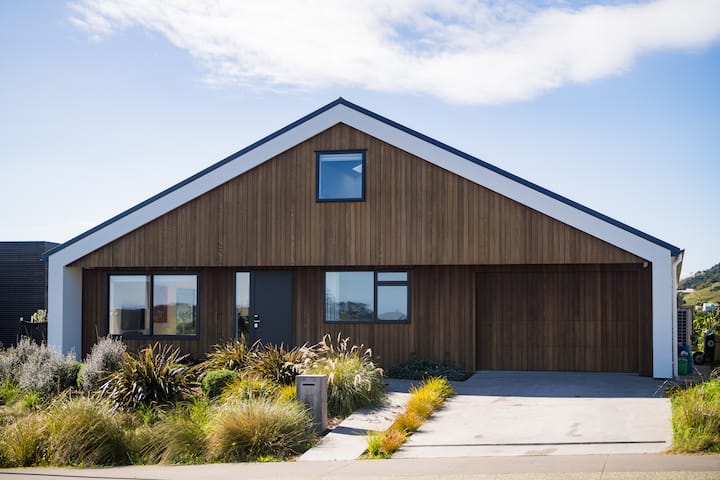 Raglan Dream Escape - Raglan