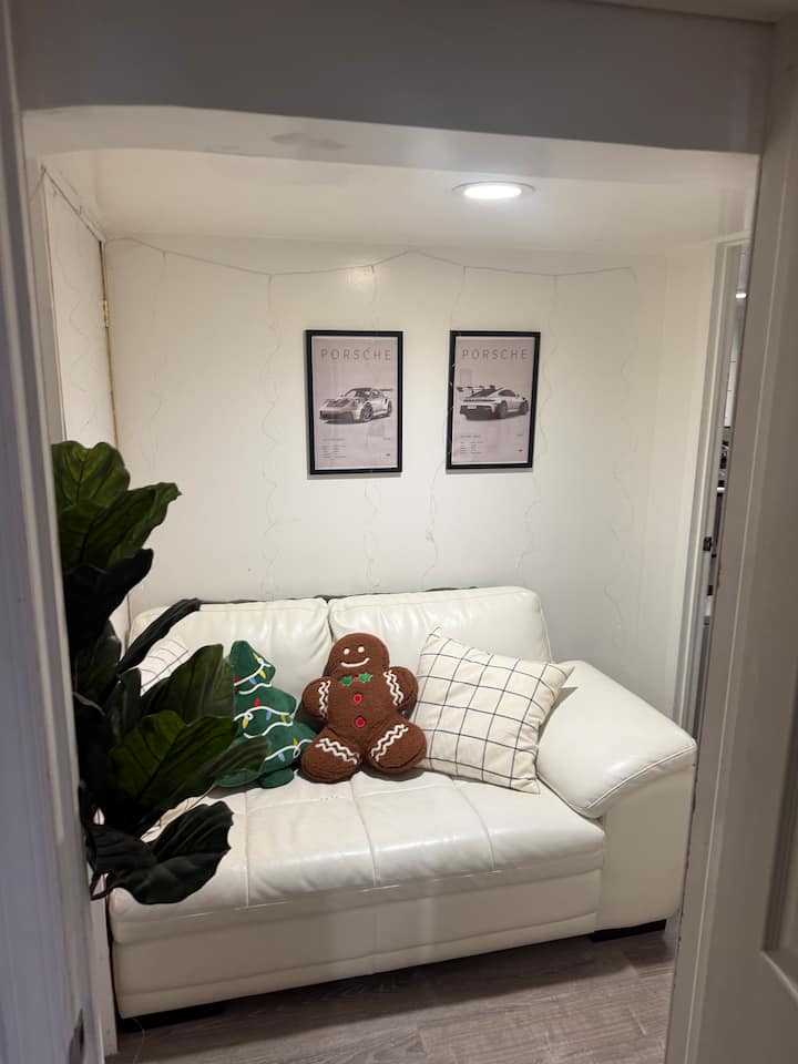 Cozy Getaway Studio Independent Entrance - White Plains, NY