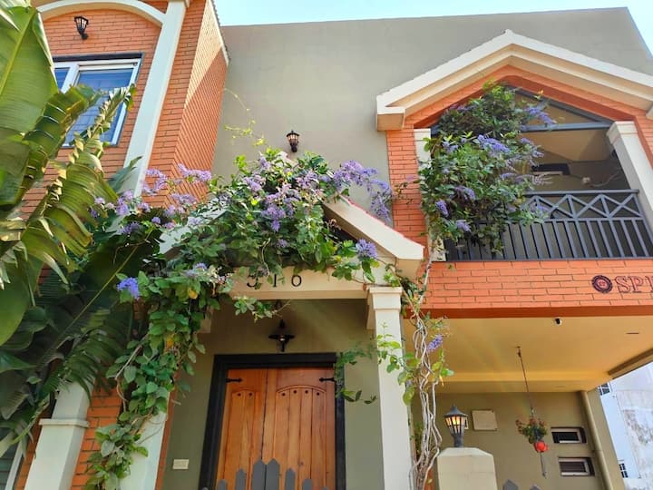 A Craftsman House With 2 Bedrooms Kitchen And More - Odisha