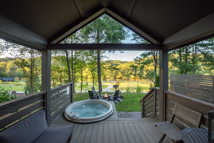 Asheville River Cabins Bunk Cabin W/ Hot Tub - Asheville, NC