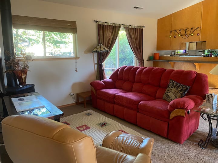 Hummingbird Room In Spacious House W/work Space - Sandpoint, ID
