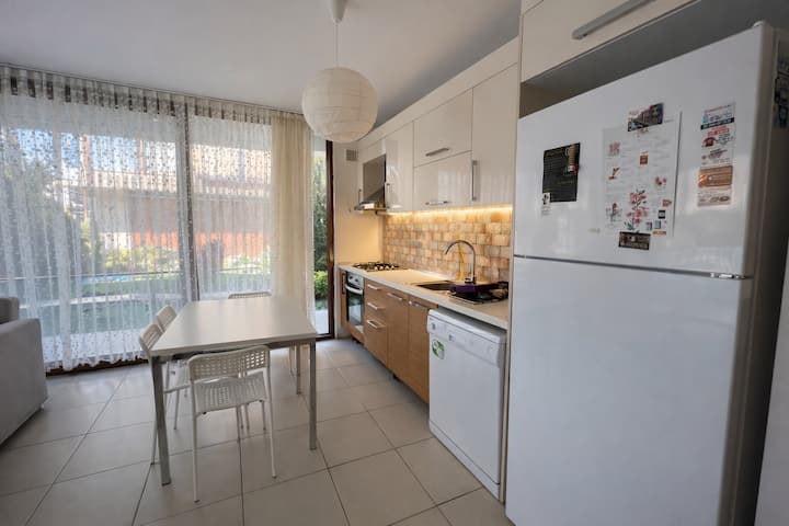 Garden Floor With Pool, Spacious Grass Patio, Pool - Şile