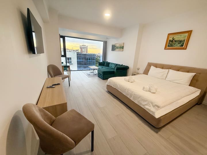 Maritimo 8c (Vedere Laterală Marea Neagră) - Constanța