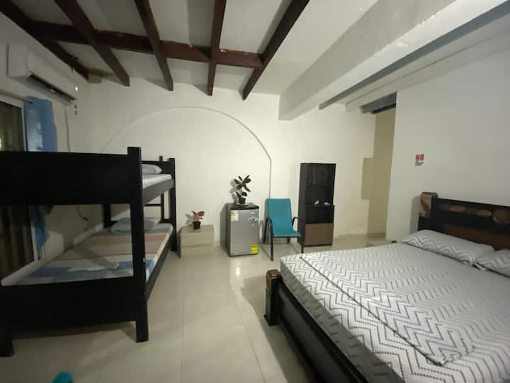 Hostal Ragga Ragga - Habitación 2 - San Andrés