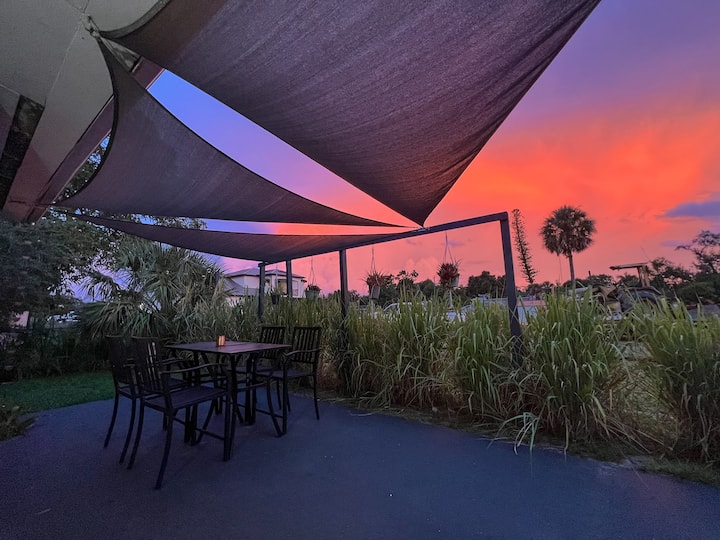 Free Cleaning, Long Driveway, Near Downtown! - Fort Myers, FL