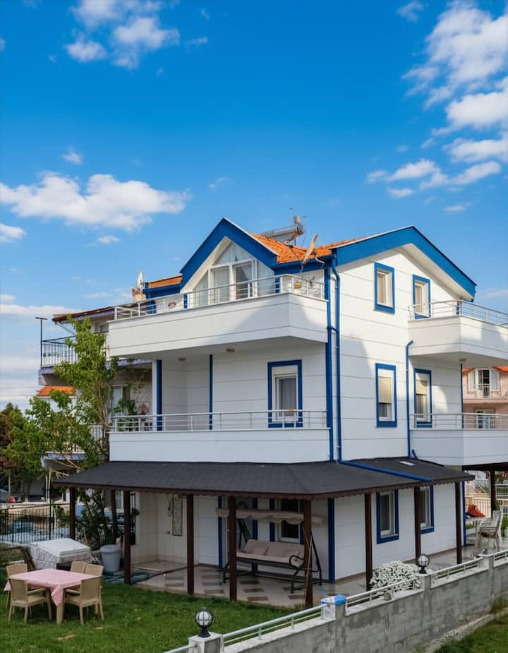 Ayvalık Altınovada 4+1 Denize Sıfır Maviev.ayvalik - Dikili