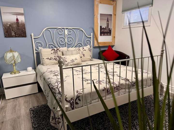 Sol Apartment - Beautiful 2 Bedroom Near Airport - Mississauga