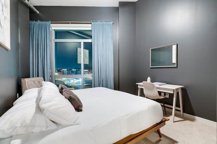 Sobro Penthouse 2 King Suites | Poolside - 내슈빌