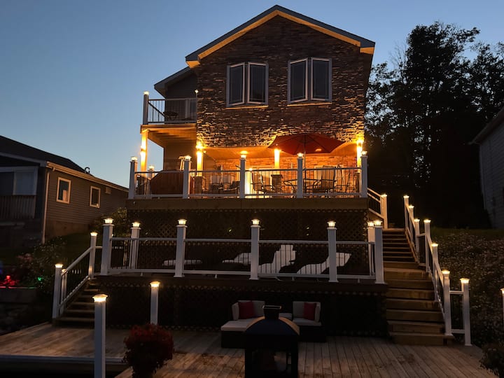 Beautiful Lakeside Cottage - Hamilton, NY