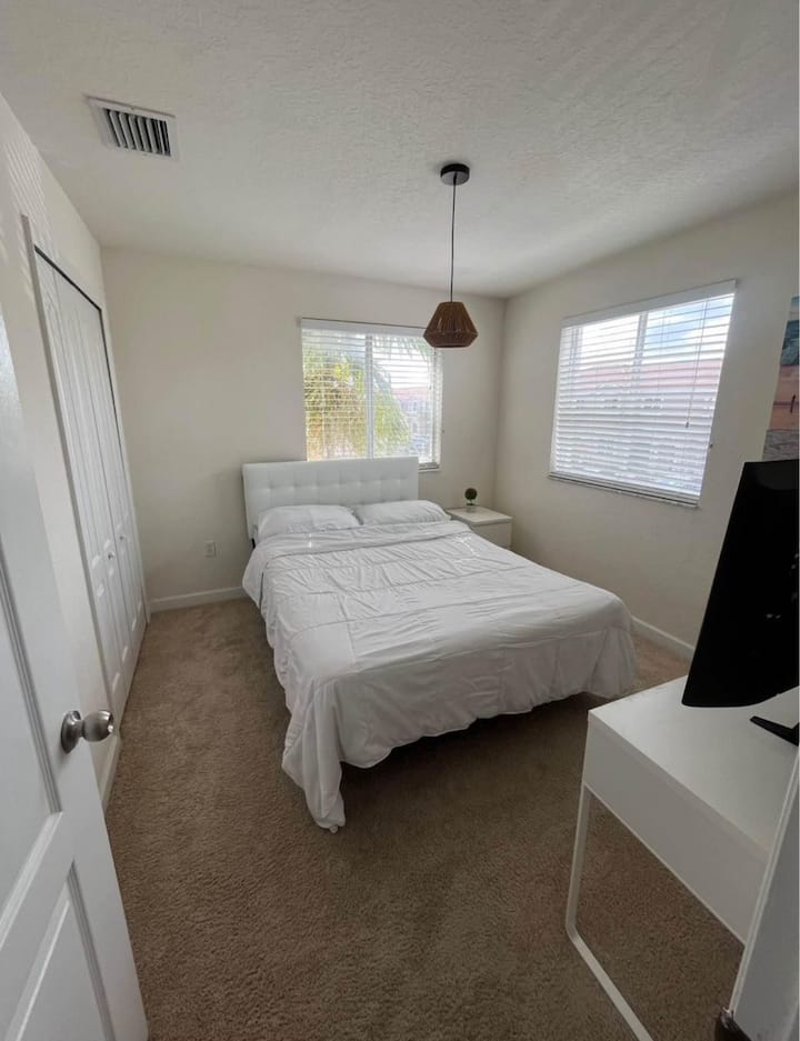 Cómoda Habitación Privada - Homestead, FL