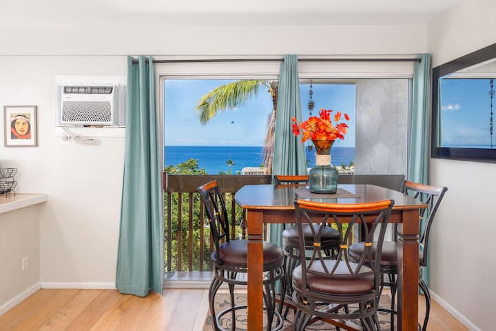 Kona Mansions#309 Top Floor,beautiful, Ac, Located In Heart Of Town - Hawái
