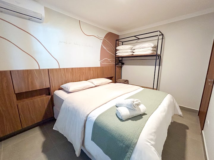 Cs02- Apto 2° Andar Próx. Ao Mar. Fino Acabamento - 伊塔波阿