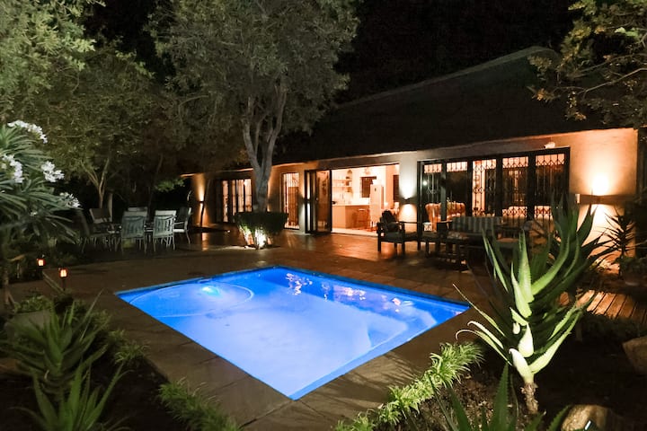 Luxury Bushveld Villa With Pool - Brits