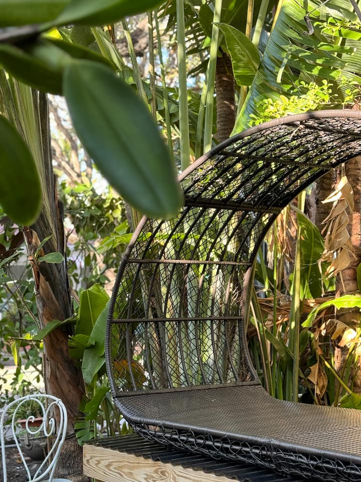 The Tango House With Jacuzzi & Garden - West Palm Beach, FL