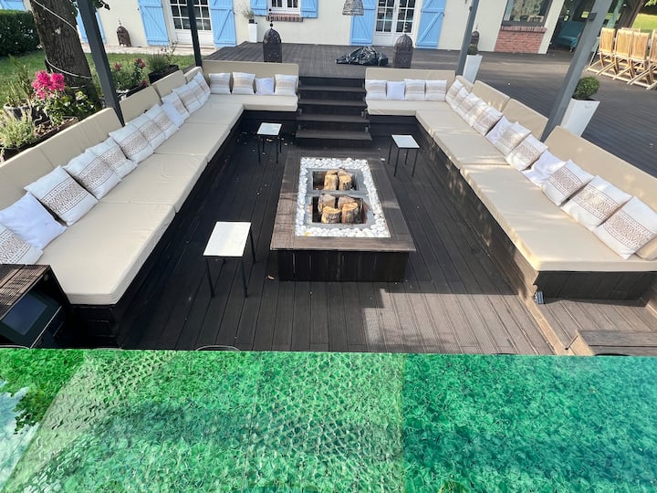 Domaine à  1h30 Paris - Piscine Chauffée & Tennis - Gien