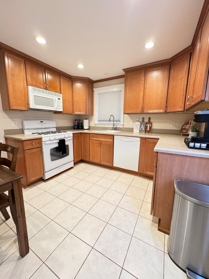 Historic Downtown Extended Stay - Nyc Access - Edison, NJ