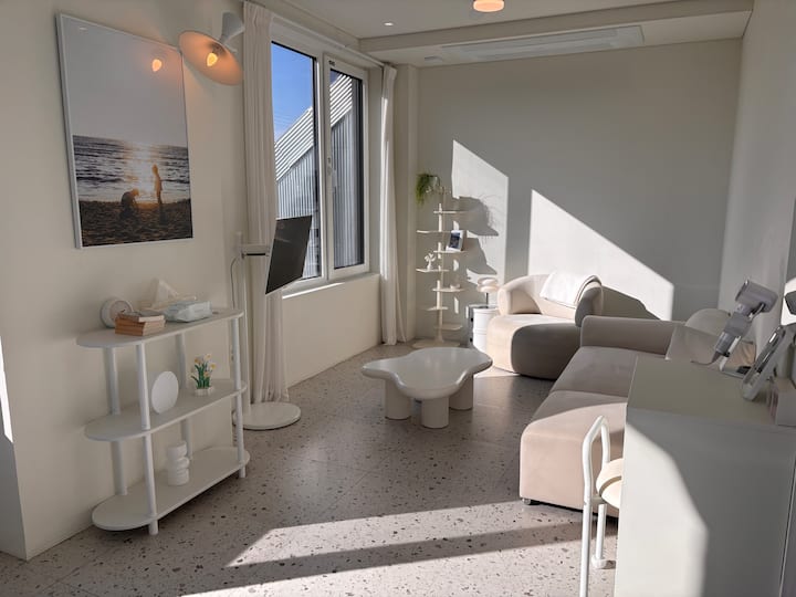 귤밭 사이의 비워두는 공간, 104스테이 - Jeju-si