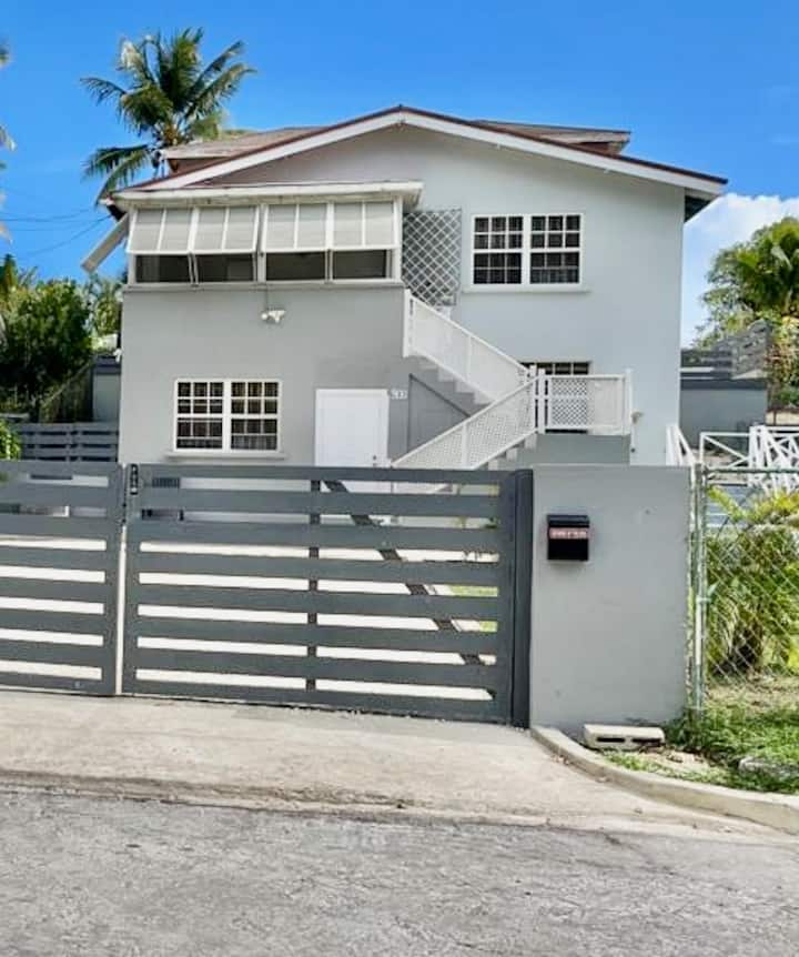 Lovely 2 Bed Apartment Nestled End Of Cul Du Sac - Barbados
