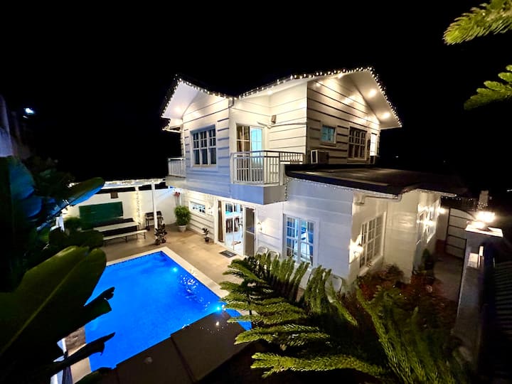 Sofia's Country Style Villa In Tagaytay - Tagaytay