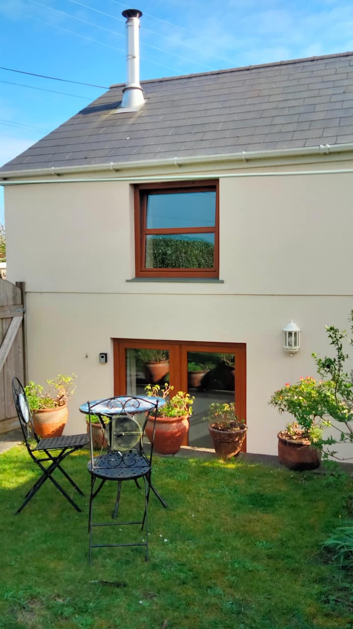 Cosy One Bedroom Annexe In Pretty Village Location - Gwithian