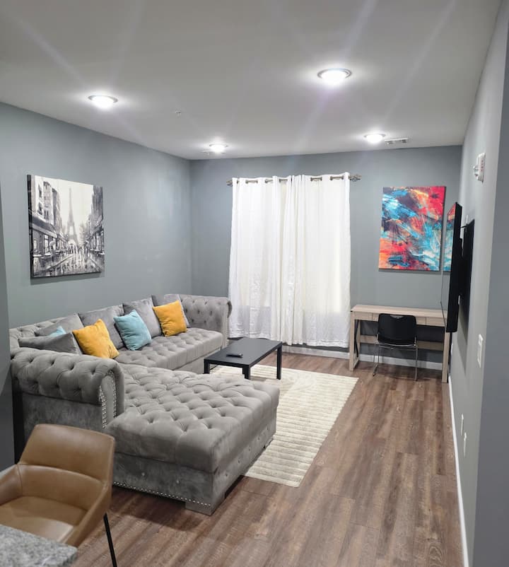 Lovely 1-bedroom Apartment With Lovely Amenities - New York