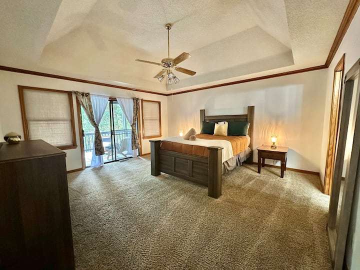 The Pond View At Creek Valley 6bdrms Sleeps 12 - Douglasville, GA