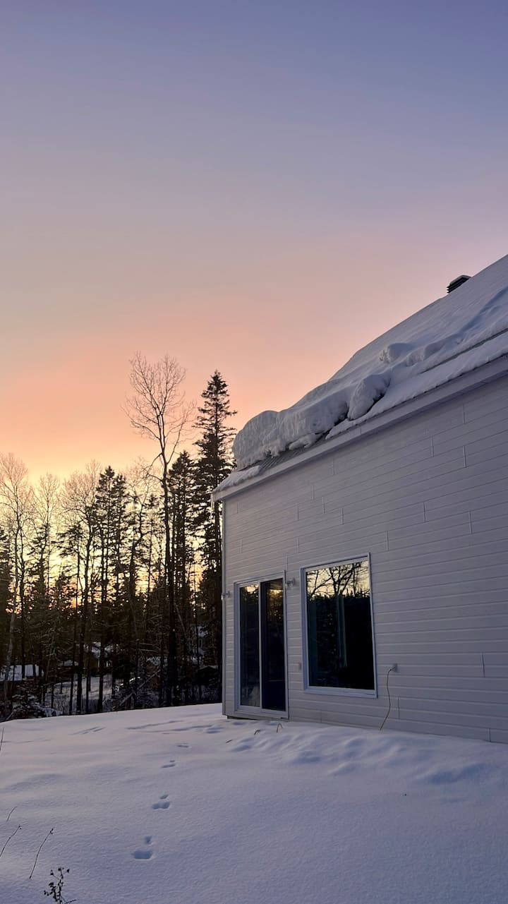 Bord De Lac Sur Les Monts Valin - Saguenay