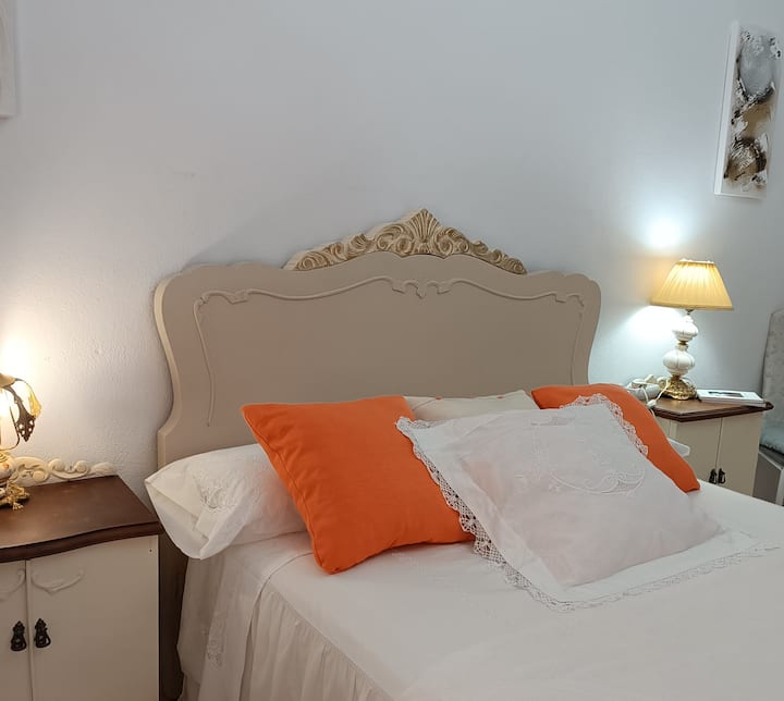 Agradable Casa Con Zona De Relax Y Aparcamiento - San Clemente, España