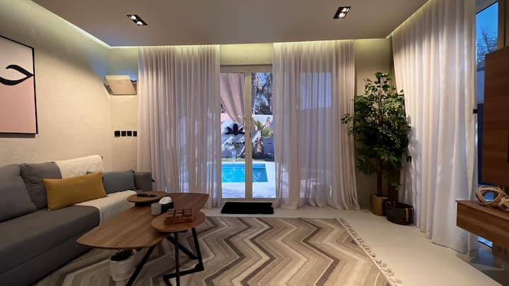 Flower Chalet - Saudi Arabia