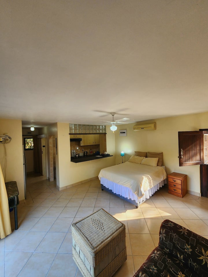 Eden - Accomodates 2. - Scottburgh