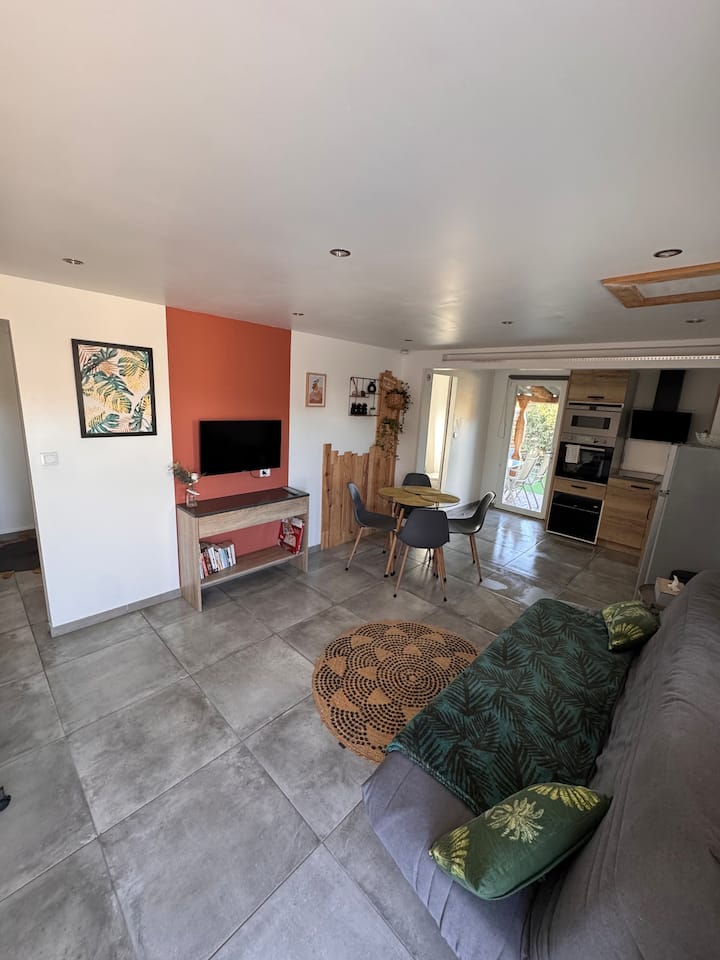 Jolie Petite Maison 15 Min De La Mer - Marignane