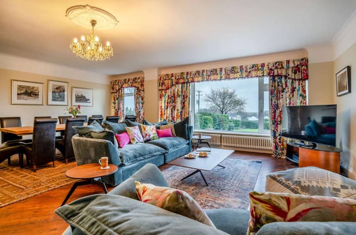 Gower Peninsula, Sleeps 20, Big Garden, Scenic - Wales