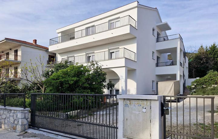 Gorgeous Apartment In Crikvenica With Wifi - Crikvenica